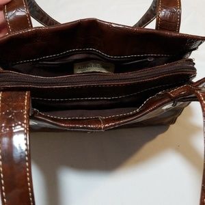 Alfred Dunner | Bags | Nwt Alfred Dunner 3 Pocket Brown Vinyl Purse ...